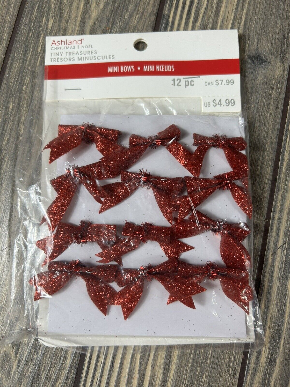 12 Piece Mini Red Bows | Green Valley Book Fair