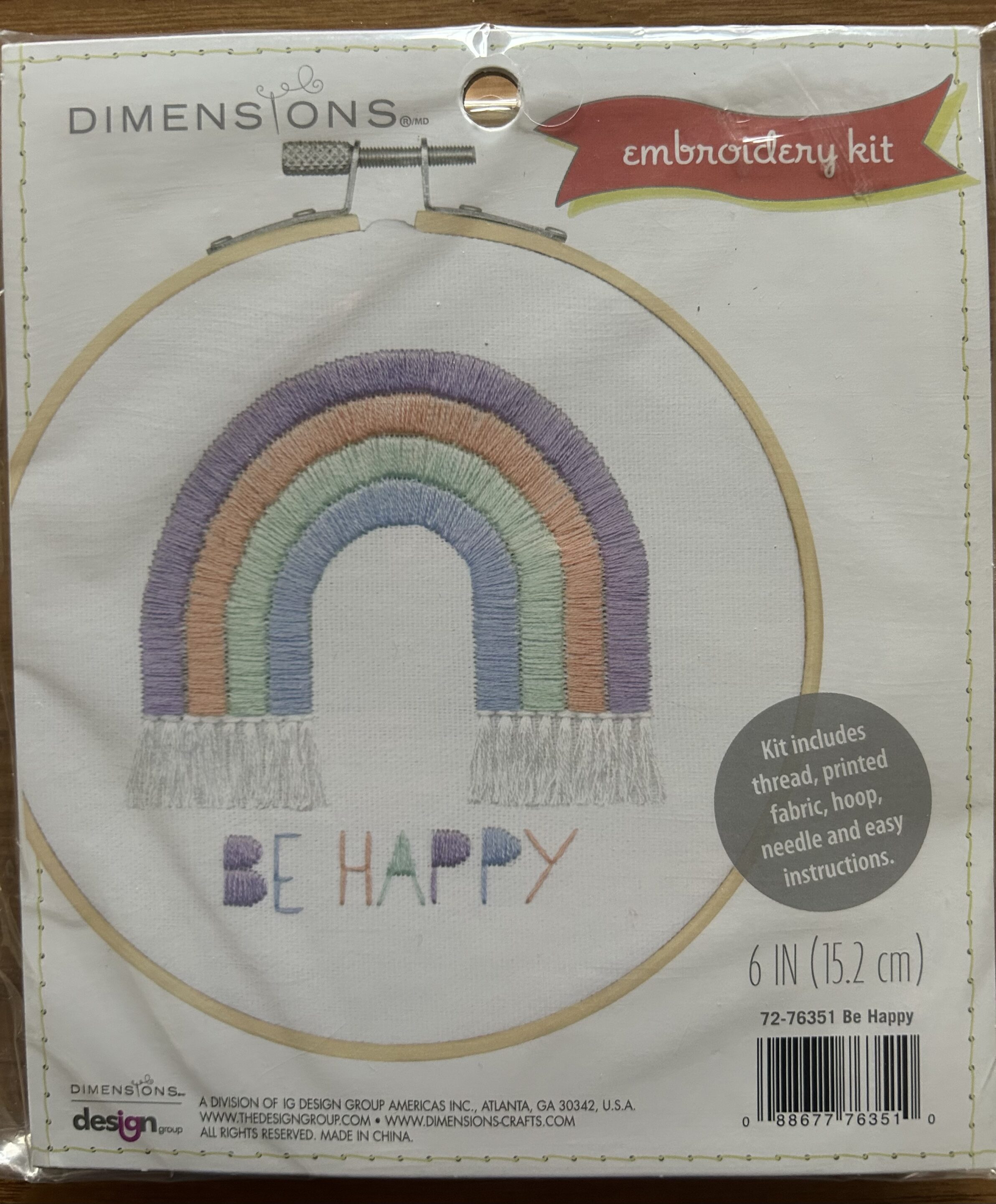 Be Happy Embroidery Kit: Includes: Thread, Printed Fabric, Hoop, Needle ...